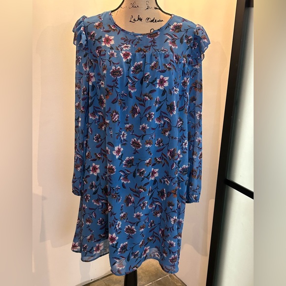Time and Tru | Dresses | Time And Tru Blue Floral Shift Dress With ...